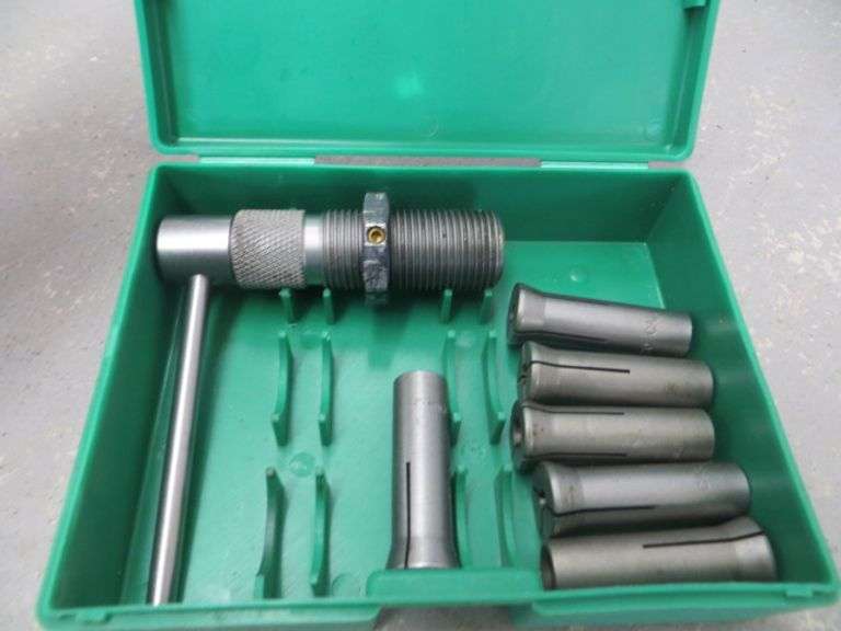 Dies - RCBS Bullet Puller w/ 7 Collets - Lambrecht Auction, Inc.
