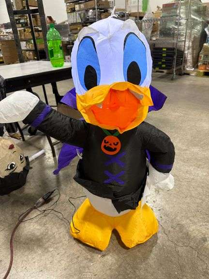 3.5' Gemmy Airblown Inflatable Halloween Disney's Donald Duck ...