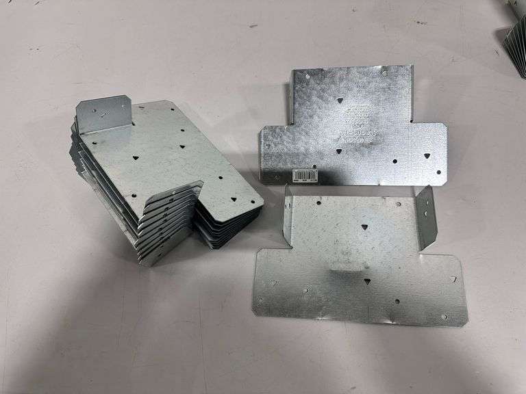 Simpson Strong-Tie AC Galvanized Adjustable Post Cap for 6x Nominal ...