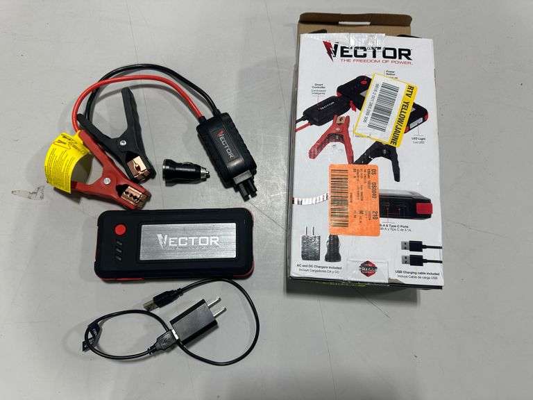 VECTOR 1600 Peak Amp Automotive Lithium Jump Starter Portable Power ...