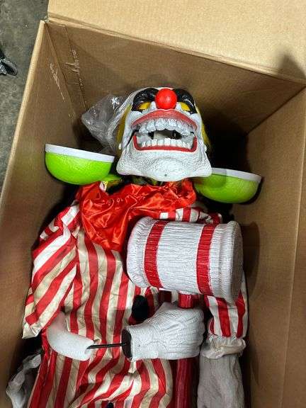 7.5ft Fears Through The Years ANIMATED LER Trickster Trio Stack ...