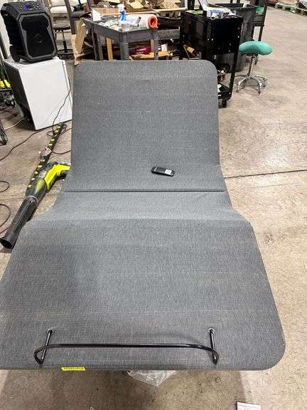 Sleepy's Deluxe Adjustable Base Twin XL - Lambrecht Auction, Inc.