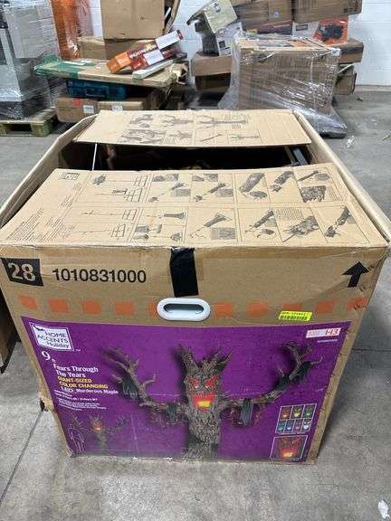 9 ft Murderous Maple - Lambrecht Auction, Inc.