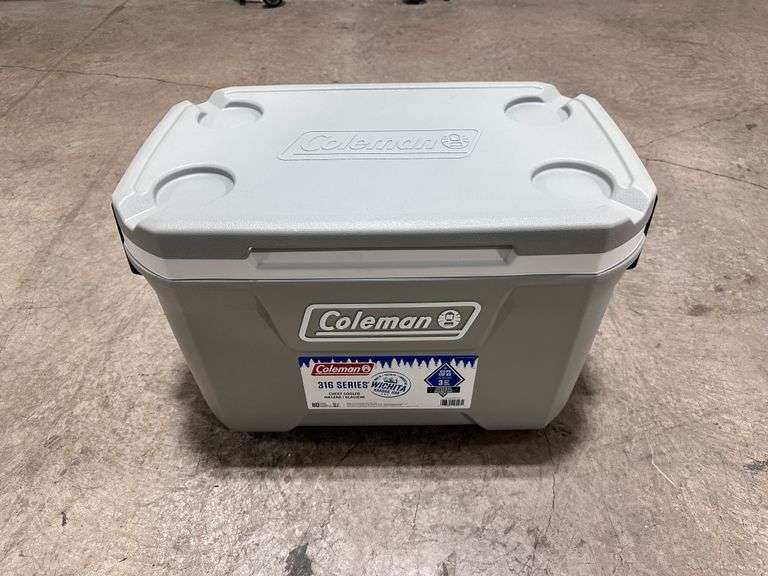 Coleman Classic Series Insulated Portable Cooler - Lambrecht Auction, Inc.