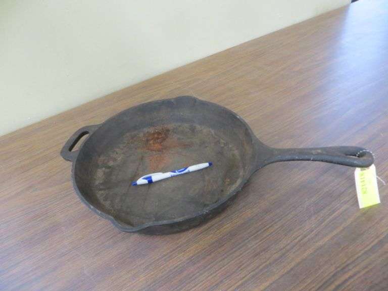 Emeril 12" Cast Iron Skillet - Lambrecht Auction, Inc.