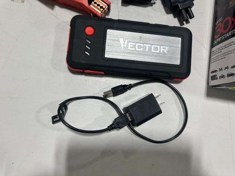 VECTOR 1600 Peak Amp Automotive Lithium Jump Starter Portable Power ...