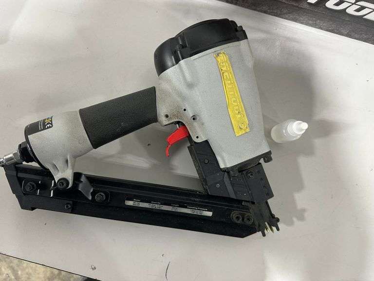 Pneu Tools MC150 34 Degree Single Shot Pneumatic Nail Gun - Lambrecht ...