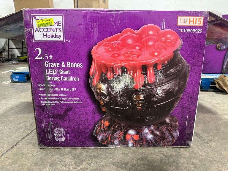 2.5 FT Giant LED Oozing Cauldron For Halloween - Lambrecht Auction, Inc.