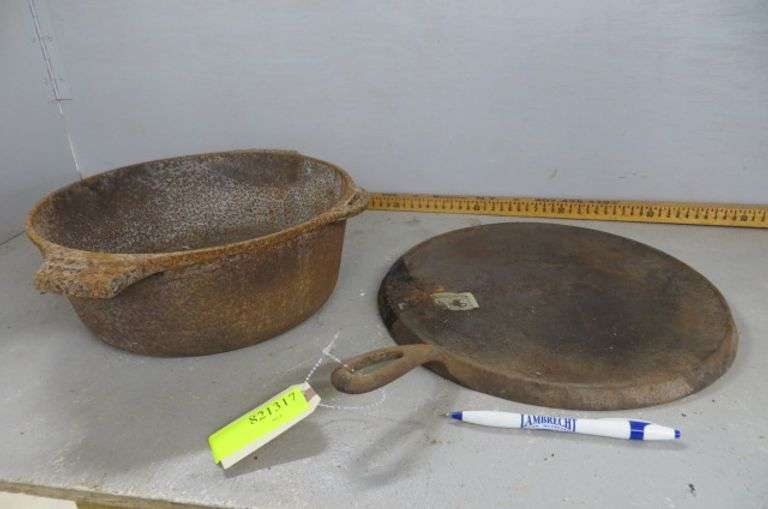 Griswold Griddle & Open Pot - Rusty - Lambrecht Auction, Inc.