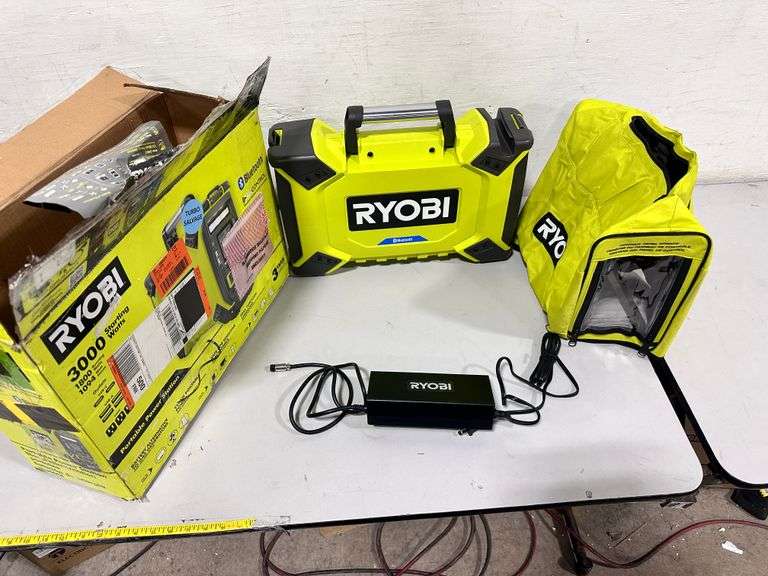 RYOBI 1800-Watt Continuous / 3000-Watt Peak Output Portable Battery Generator Power Station ...