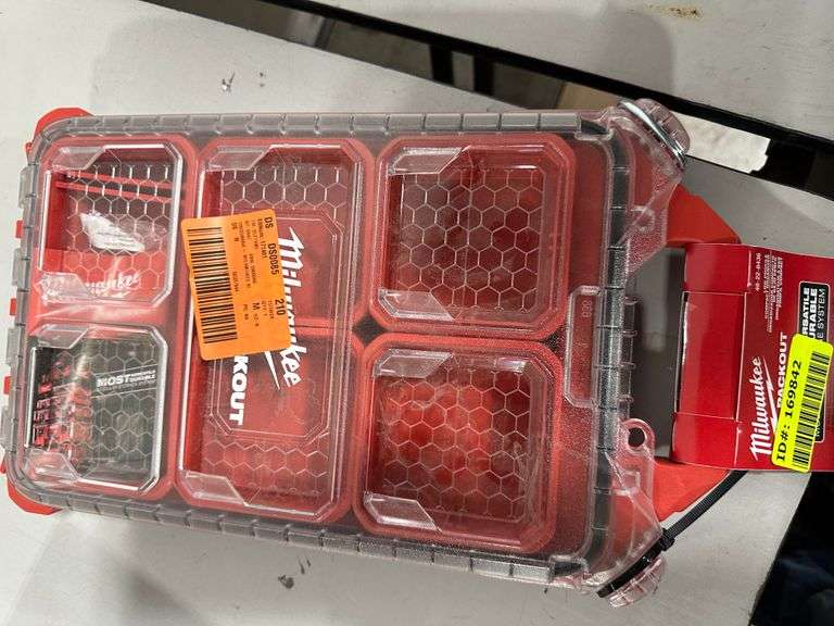 Milwaukee PACKOUT 5-Compartment Low-Profile Compact Small Parts ...