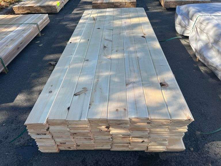 White Pine T&G WP4 Smooth Face Paneling 1"x6"x8' - Lambrecht Auction, Inc.