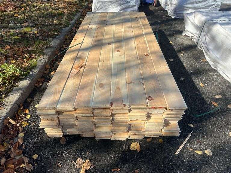 White Pine T&G WP4 Smooth Face Paneling 1"x6"x8' - Lambrecht Auction, Inc.
