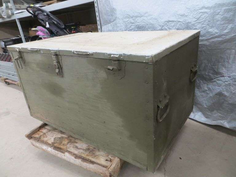 Army Chest for Engineer's -25x41x25" - Lambrecht Auction, Inc.