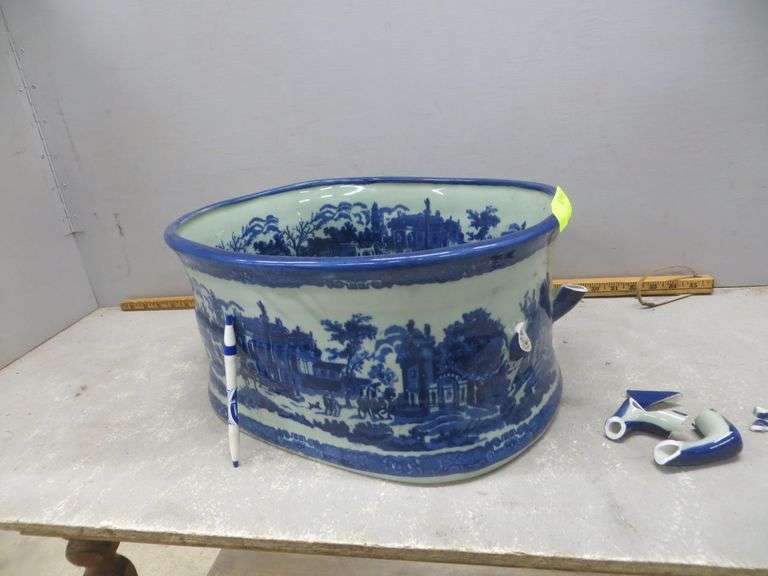 Victoria Ware Iron Stone Foot Bath - Needs TLC - Lambrecht Auction, Inc.