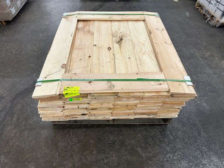 White Pine T&G WP4 Smooth Face Paneling 1"x8"x4' - Lambrecht Auction, Inc.
