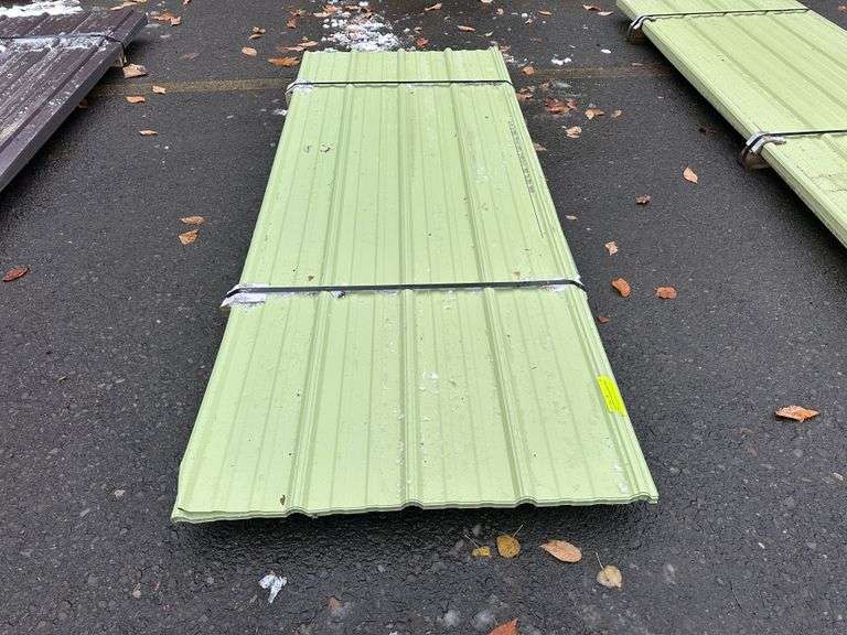 Green Primed Corrugated Metal Panel 3'x8' - Lambrecht Auction, Inc.