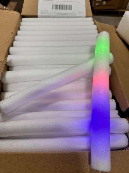 Blu7ive Foam Glow Sticks Bulk Party Pack - Lambrecht Auction, Inc.