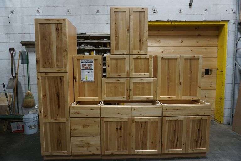 Frontier Shaker Kitchen Cabinet Set 16' - Lambrecht Auction, Inc.