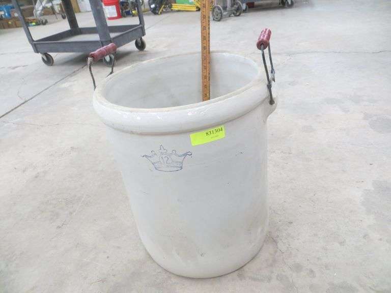12-Gal Crock w/ Bail Handles - Lambrecht Auction, Inc.