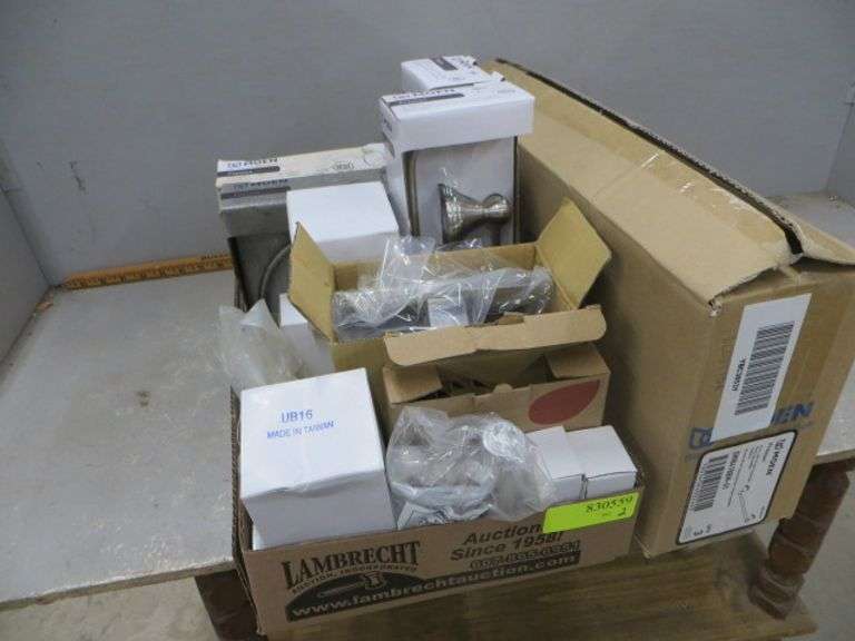 Assorted Towel Hangers, Toilet Paper Holders, Soap Holders, etc ...