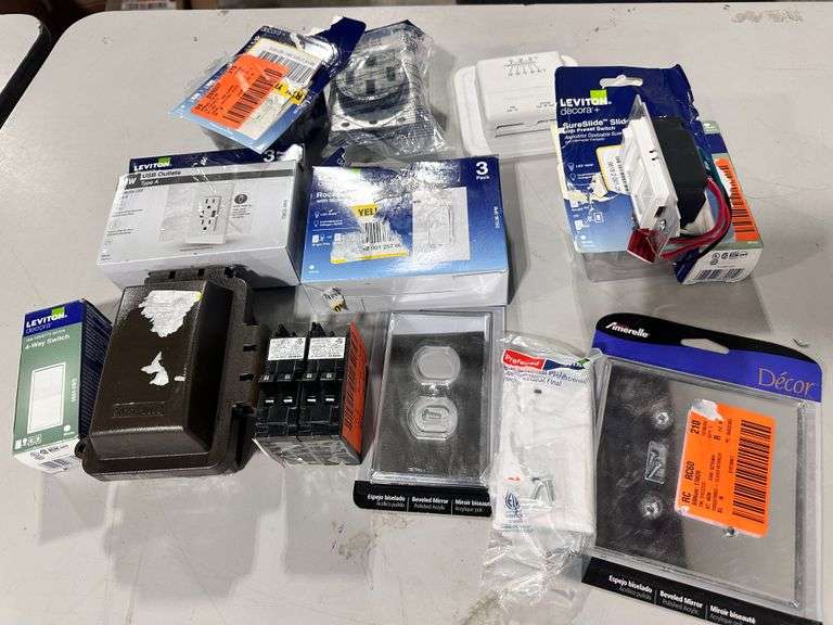 Assorted Electrical Items - Lambrecht Auction, Inc.