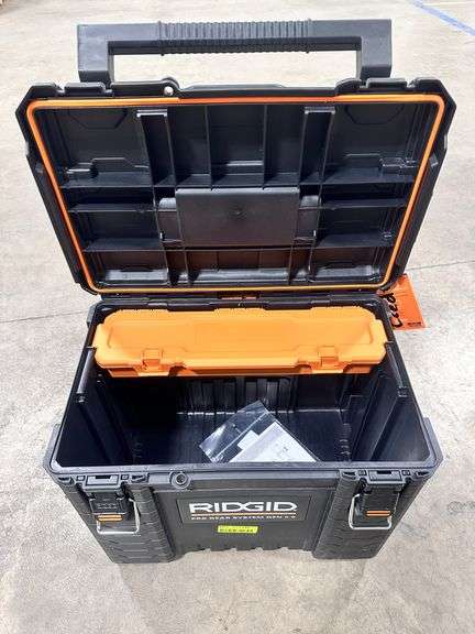 RIDGID Pro Gear System Gen 2.0 Stackable 25 in All Terrain Rolling Tool ...