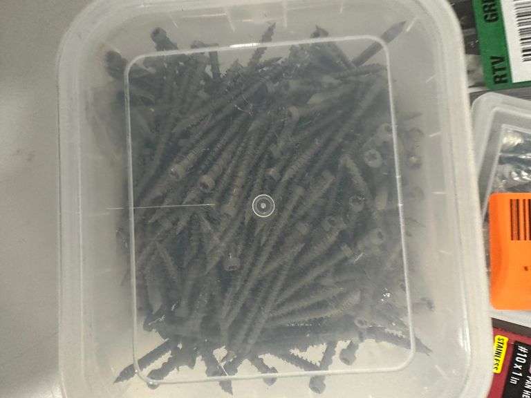 Assorted Screws - Lambrecht Auction, Inc.