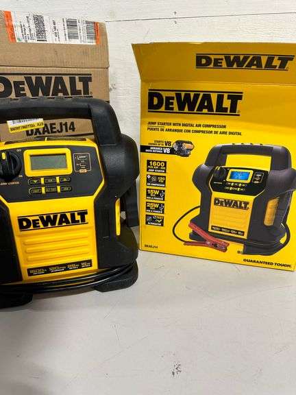 DEWALT 1600 Peak Amp Jump Starter with Digital Compressor and USB Power ...