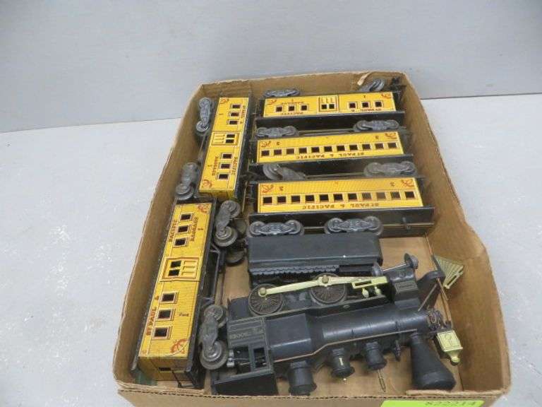 St. Paul & Pacific Train Set - Lambrecht Auction, Inc.