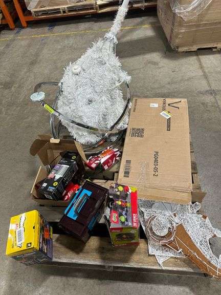 5000 Pallet Of Broken, Incomplete, Damaged Items - Lambrecht Auction, Inc.