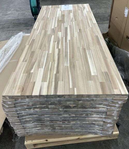 Acacia Butcher Block Countertop 1 1/2"x36"x7' - Lambrecht Auction, Inc.