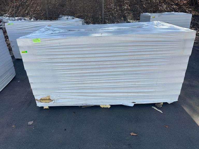 Poly Iso Insulation 4"x4'x8' - Lambrecht Auction, Inc.