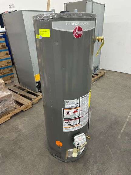 50 Gallon Gas Water Heater - Lambrecht Auction, Inc.