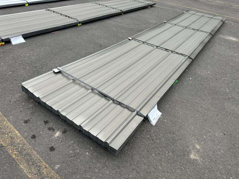 Dull Galvanized Metal Panel 3'x16' - Lambrecht Auction, Inc.