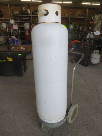 Propane Tank - Lambrecht Auction, Inc.