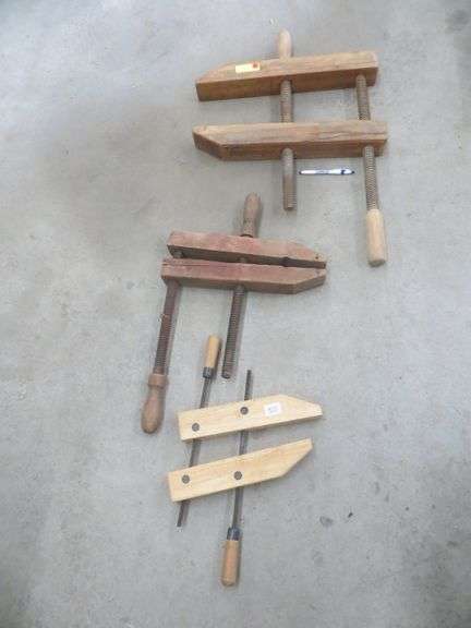 Three Wooden Screw Clamps - Asst. Sizes & Vintage - Lambrecht Auction, Inc.