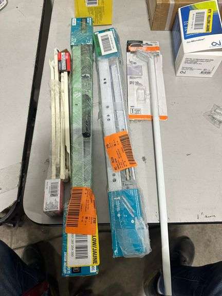 Assorted Mount Slides - Lambrecht Auction, Inc.