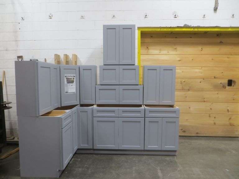 Pacific Gray Kitchen Cabinet Set 10'x10' - Lambrecht Auction, Inc.