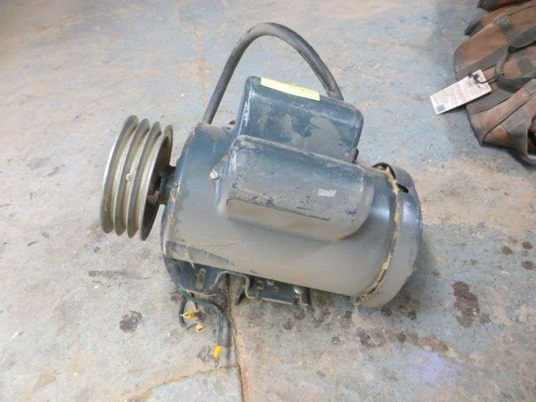 GE Electric Motor - 1.5HP, Single Phase, 1725 RPM - Lambrecht Auction, Inc.
