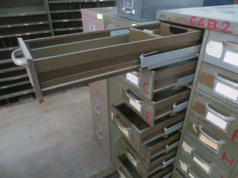 22-Drawer Metal Cabinet 54x20x24" - Lambrecht Auction, Inc.