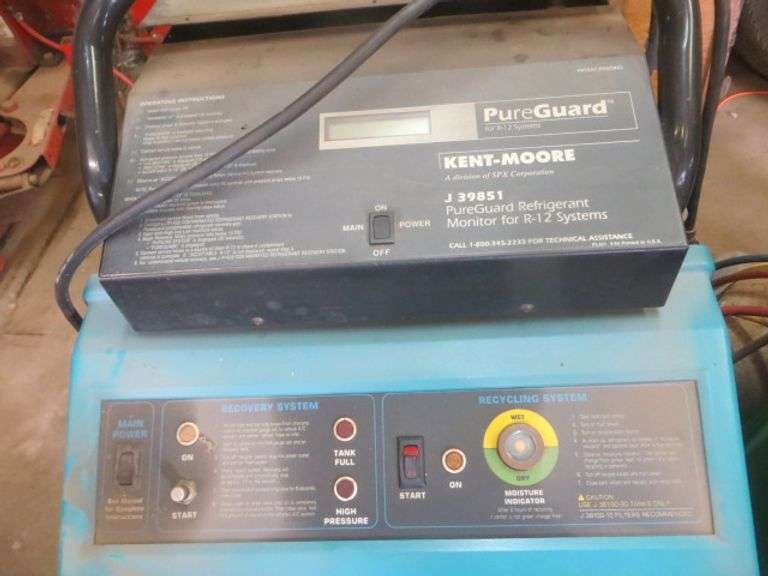 Kent-Moore Model J-38100-C R12 AC Machine - Lambrecht Auction, Inc.