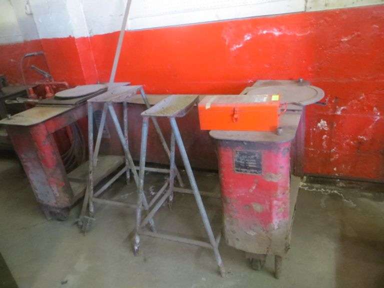 Bear Lift Aligner - Lambrecht Auction, Inc.