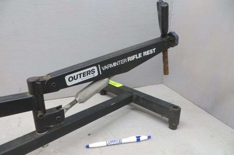 Outers Varminter Rifle Rest - Lambrecht Auction, Inc.