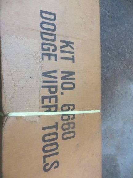 MST #6660 Viper Tool Kit & Viper Rear Caliper Tool - Lambrecht Auction ...