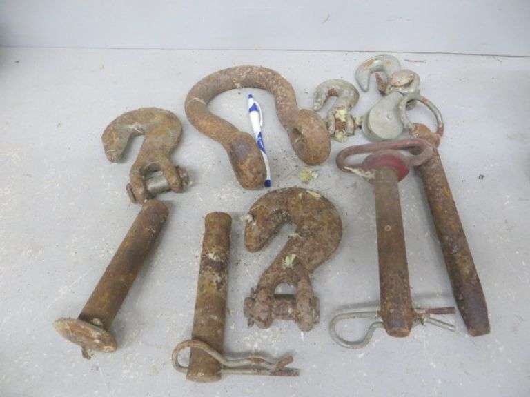 Chain Hooks & Draw Pins - Lambrecht Auction, Inc.