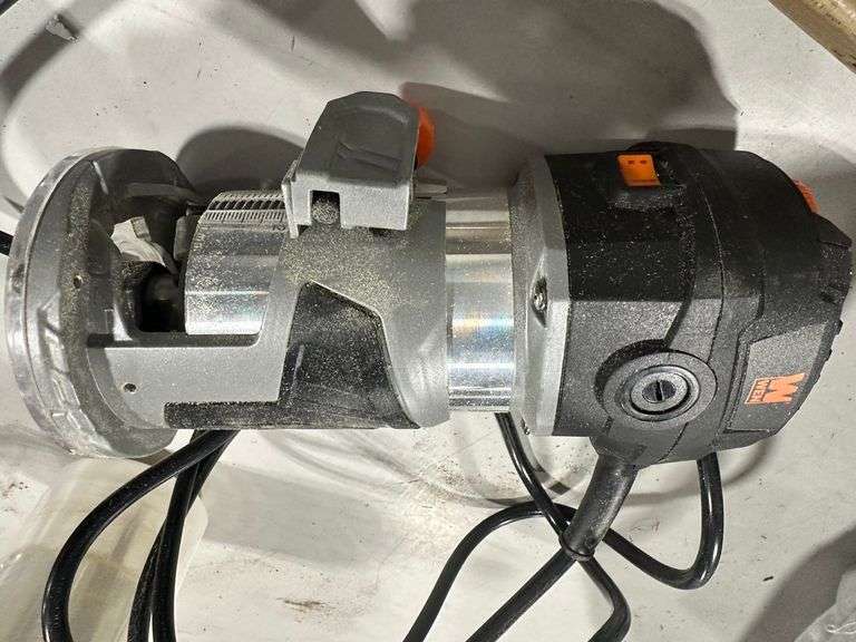 6-Amp Handheld 1/4-Inch Variable Speed Laminate Trim Router - Lambrecht ...