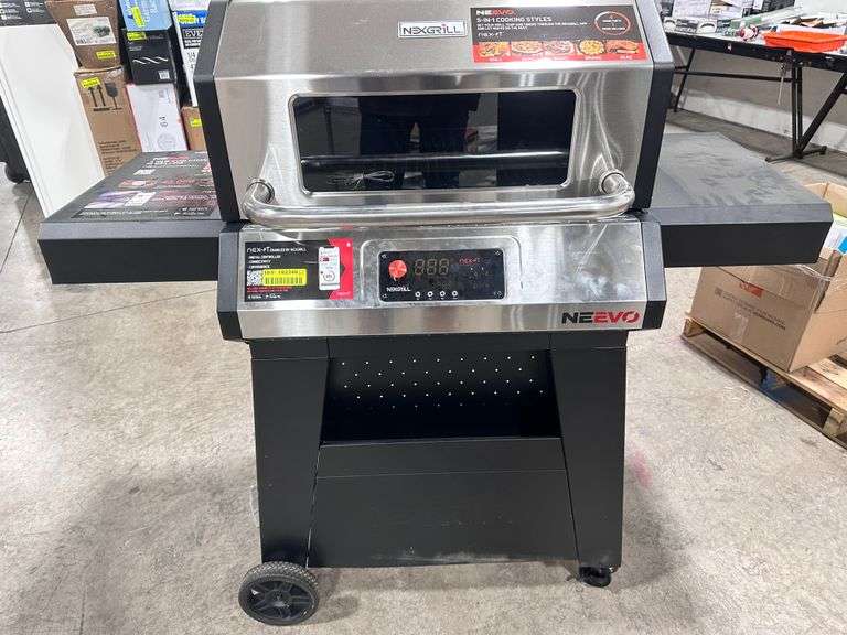 Neevo 720 Smart Grill - Condition Note - Lambrecht Auction, Inc.