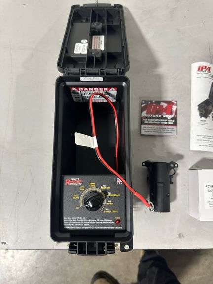 Light Ranger Mutt Trailer Tester - Lambrecht Auction, Inc.