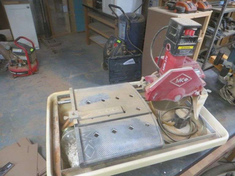 MK 7" Wet Tile Saw - Lambrecht Auction, Inc.